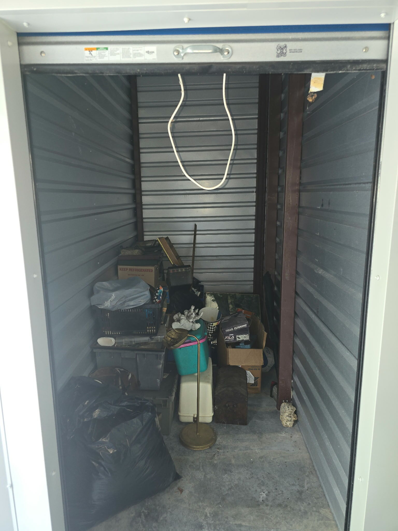 Storage Unit Auction in clinton, TN at Maverick mini Storage ends on ...