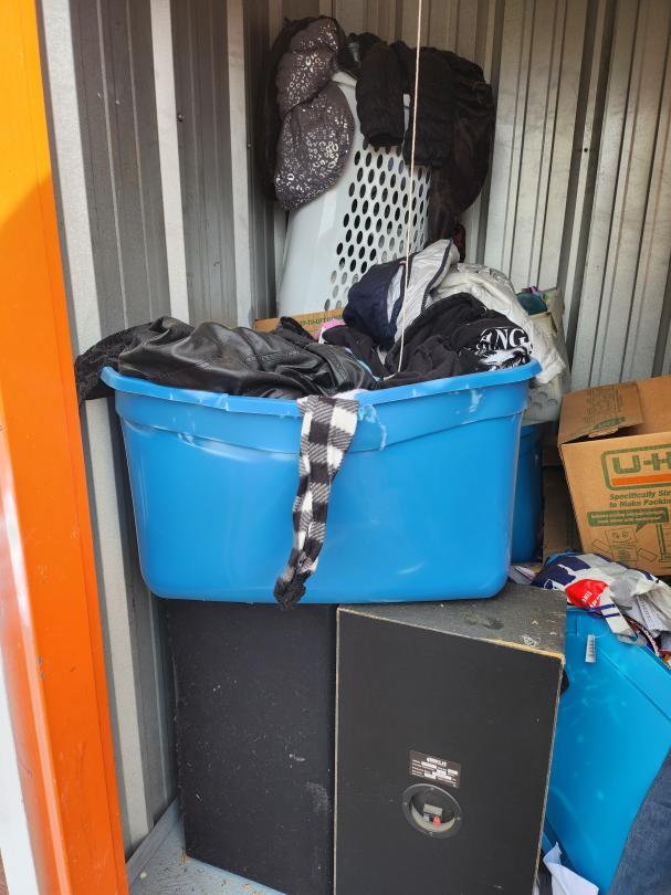 Storage Unit Auction in Alton, IL at A Storage Inn - Alton ends on 20th ...