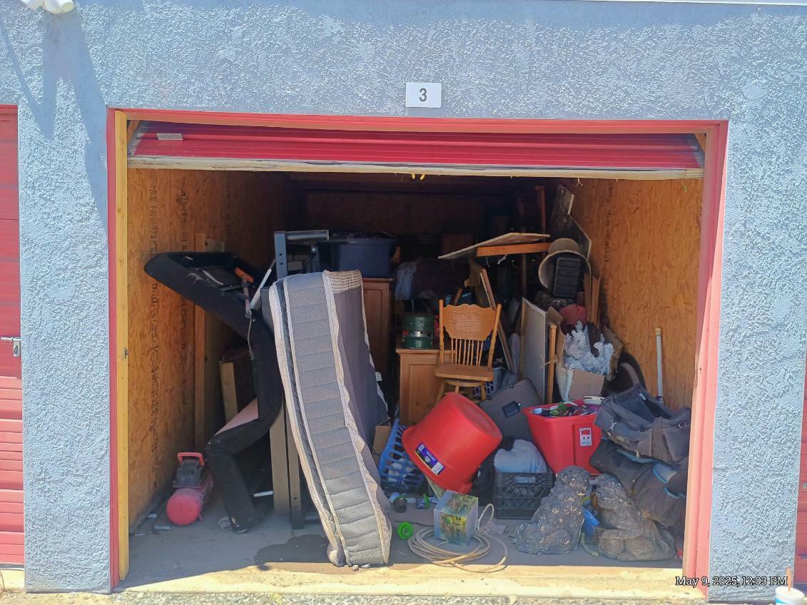 Storage Unit Auction in Mohave Valley, AZ at Mohave Storage 10407/10411 ...