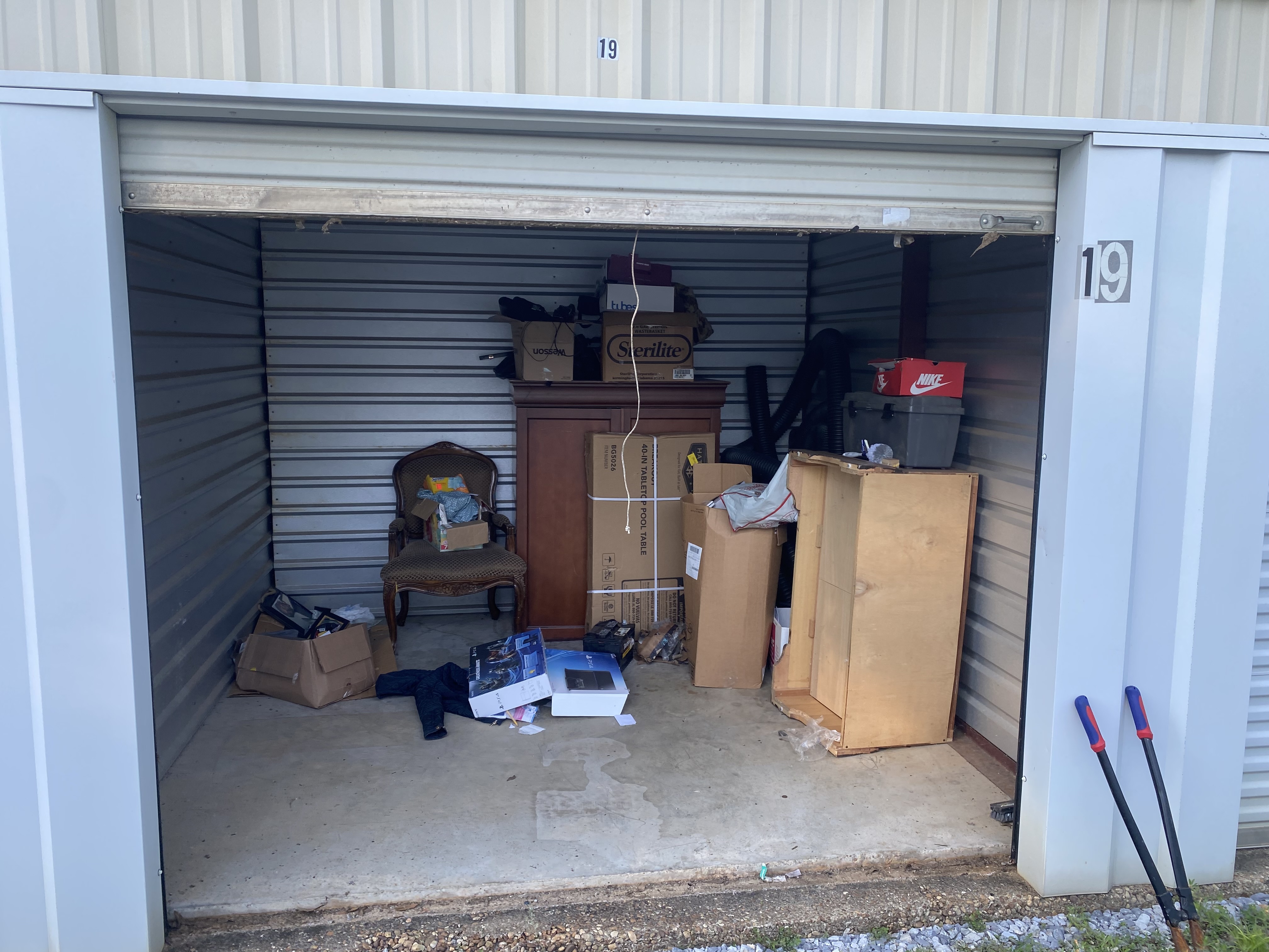 Storage Unit Auction in Troy, AL at Luther's Lock-It Self Storage ...