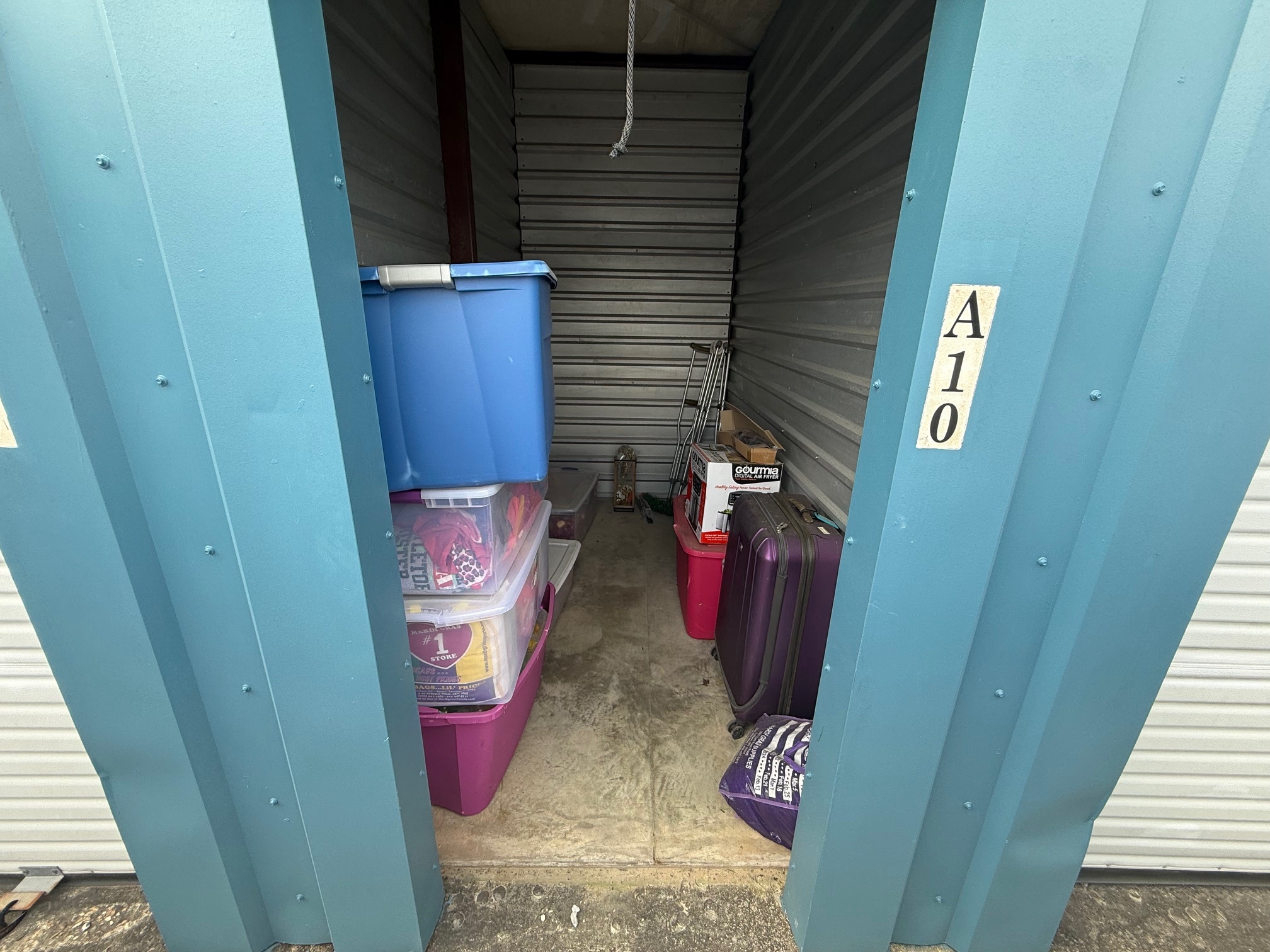 Storage Unit Auction in Long Beach, MS at Beatline Road Mini-Storage ...