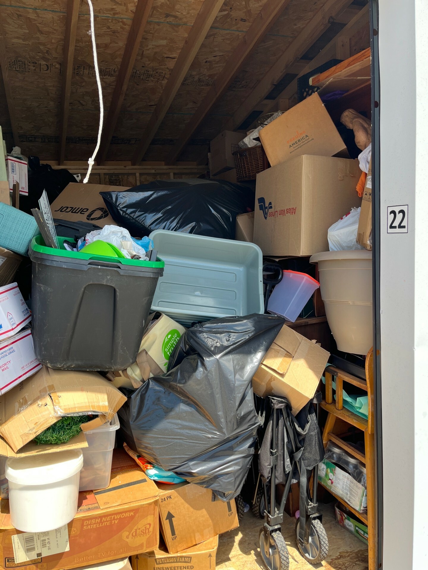 Storage Unit Auction in BURKESVILLE, KY at FALCON STORAGE BURKESVILLE ...