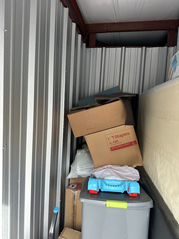 Storage Unit Auction in New Bern, NC at Forward Storage New Bern 160 ends on 9th June, 2025 11:00 AM