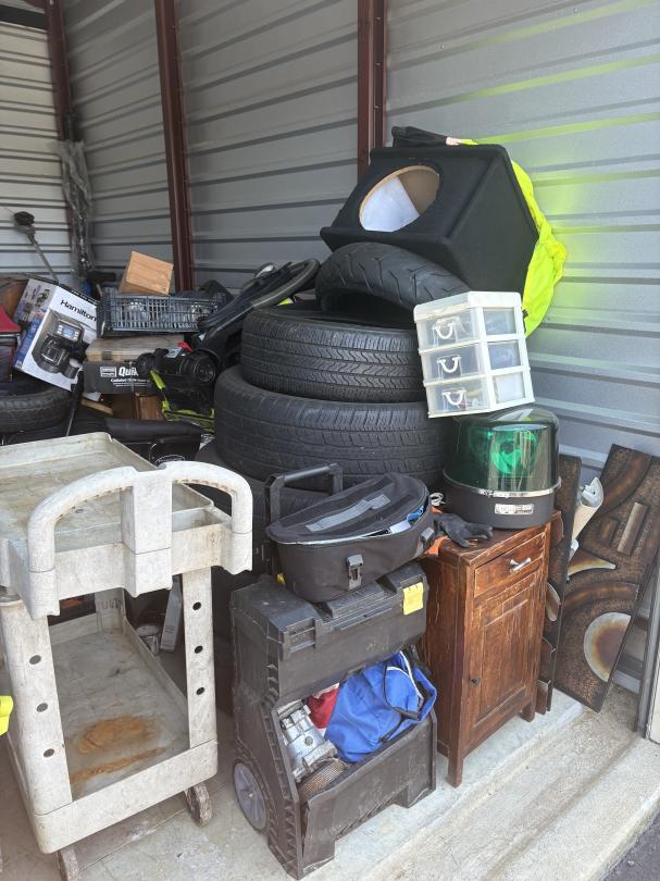 Storage Unit Auction in Hendersonville, TN at New Shackle Self Storage ...
