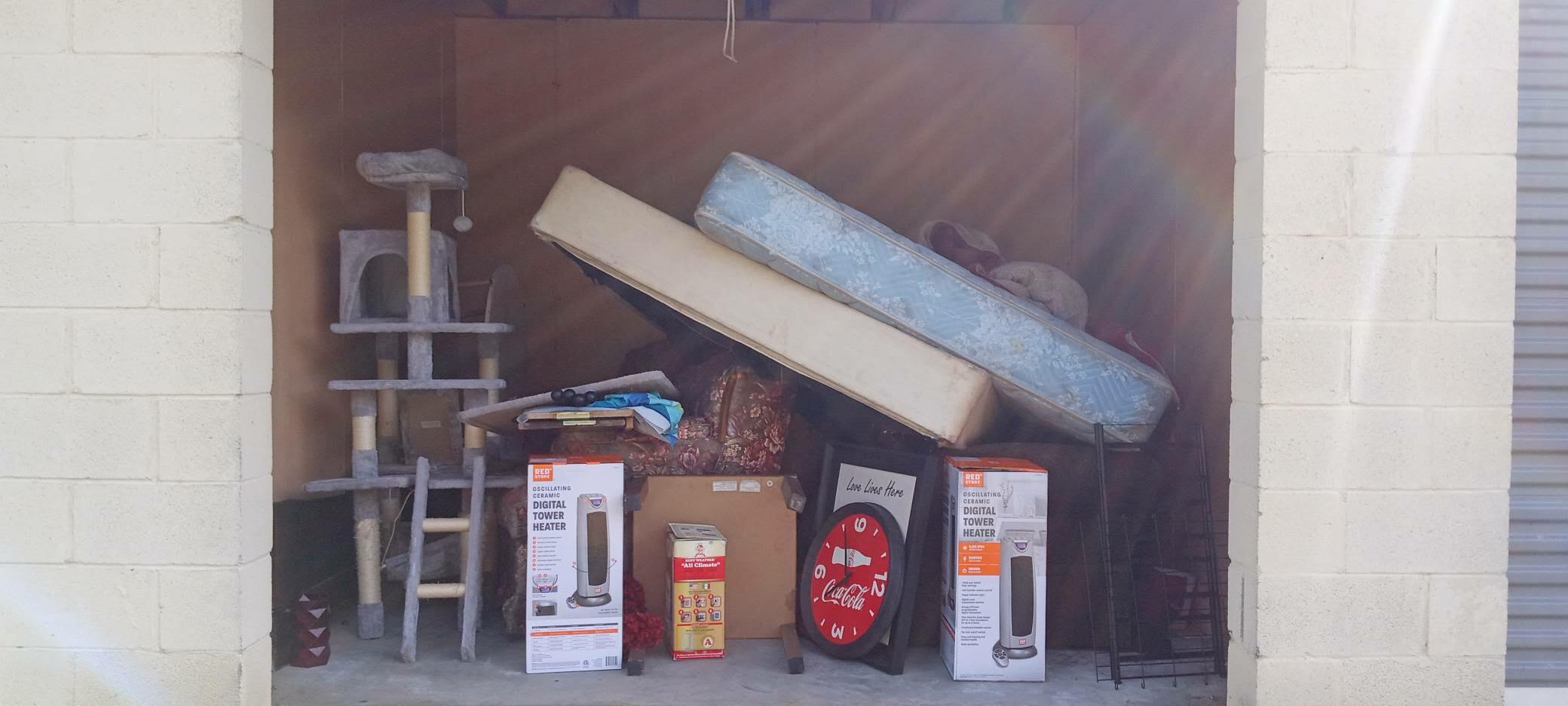 Storage Unit Auction in North Little Rock, AR at North Little Rock ...