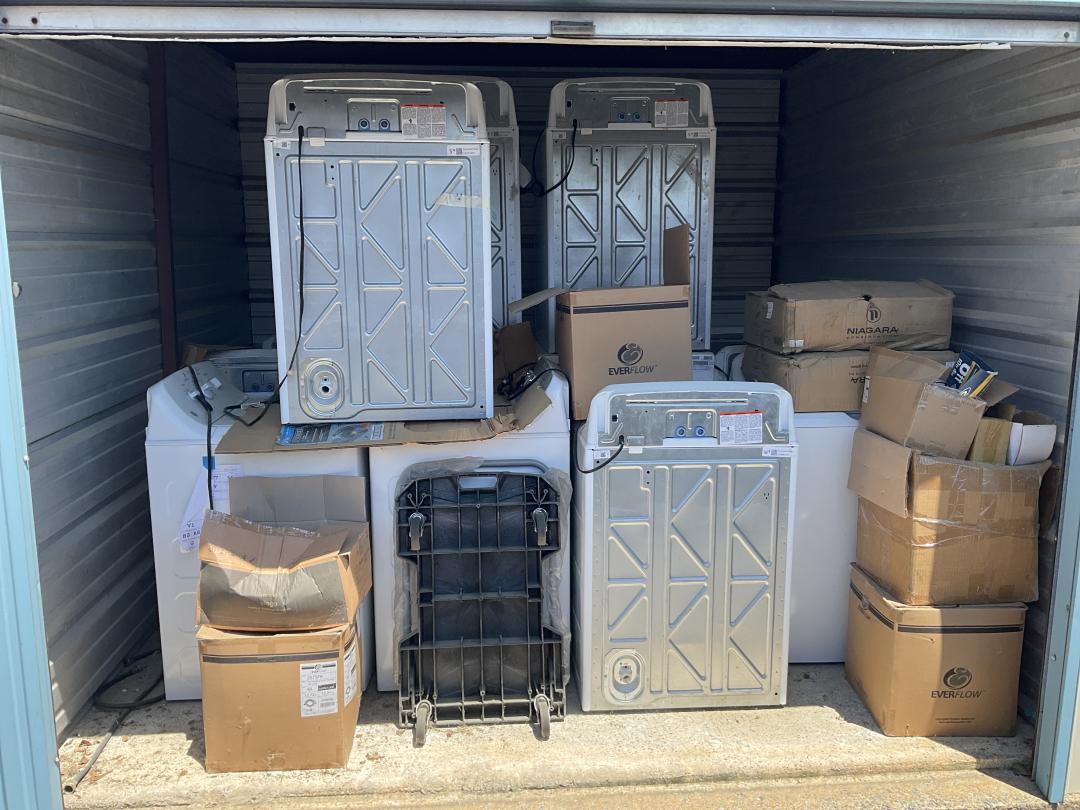 Storage Unit Auction in North Little Rock, AR at Arkansas Storage ...