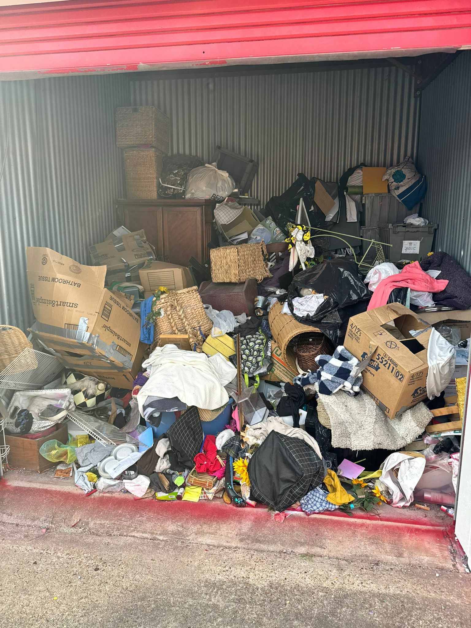 Storage Unit Auction in Lake Charles, LA at Cypress Storage - Moss ...