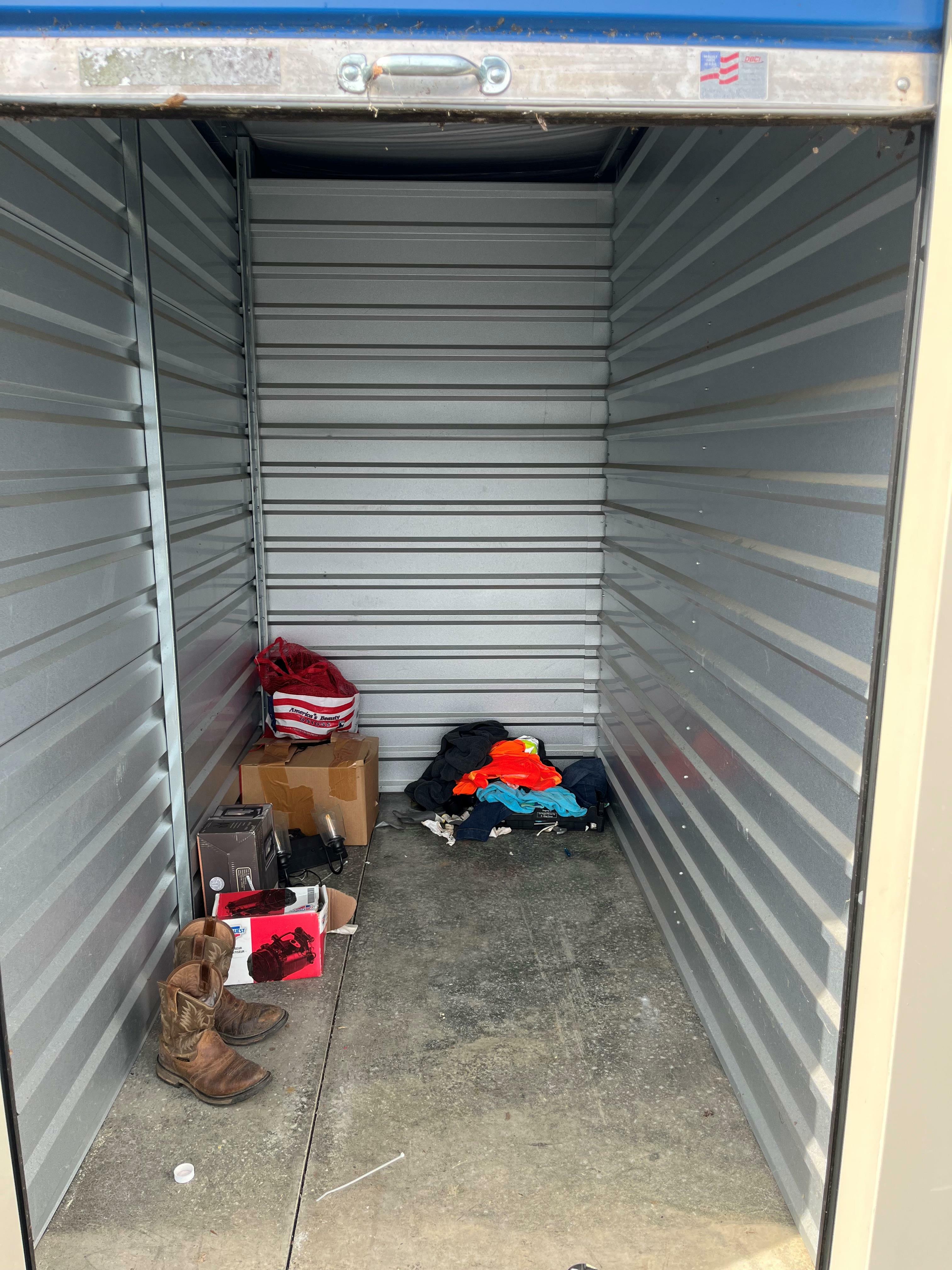 Storage Unit Auction in Dalton , GA at Dalton Storage- Annex ends on ...