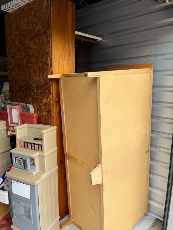 Storage Unit Auction in Bennington, VT at 033 All Purpose Storage ...