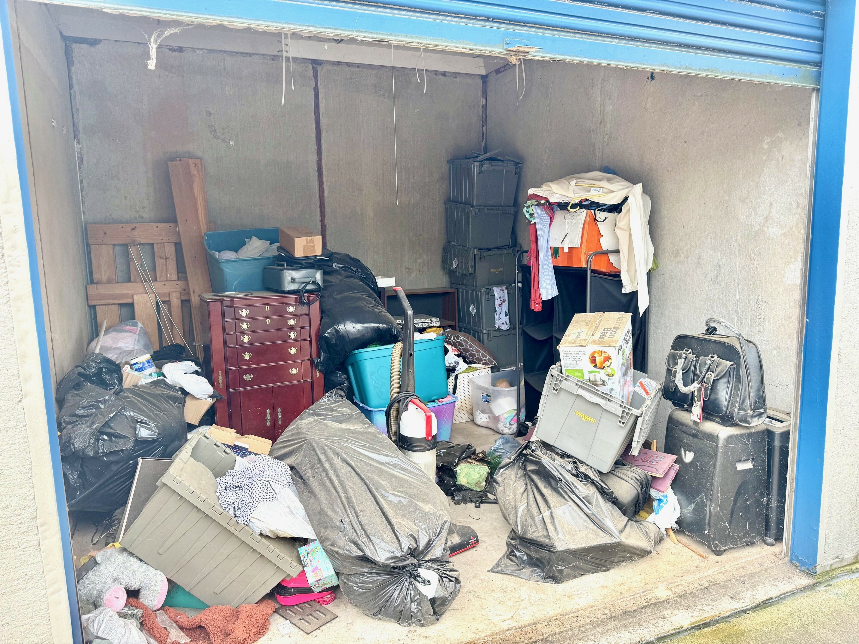 Storage Unit Auction in Bossier City, LA at Northgate Mini Storage ends ...