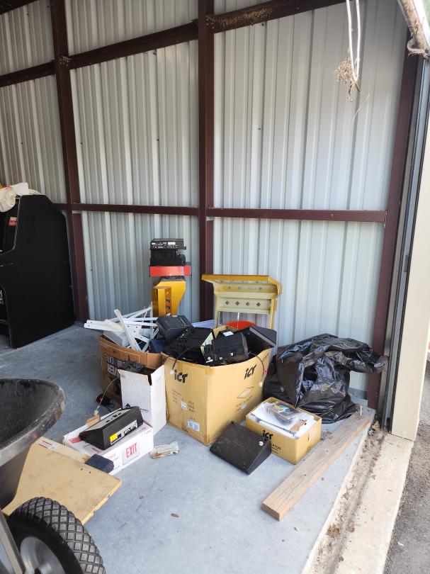 Storage Unit Auction in Belleview, FL at Sentry J3M ends on 25th June ...