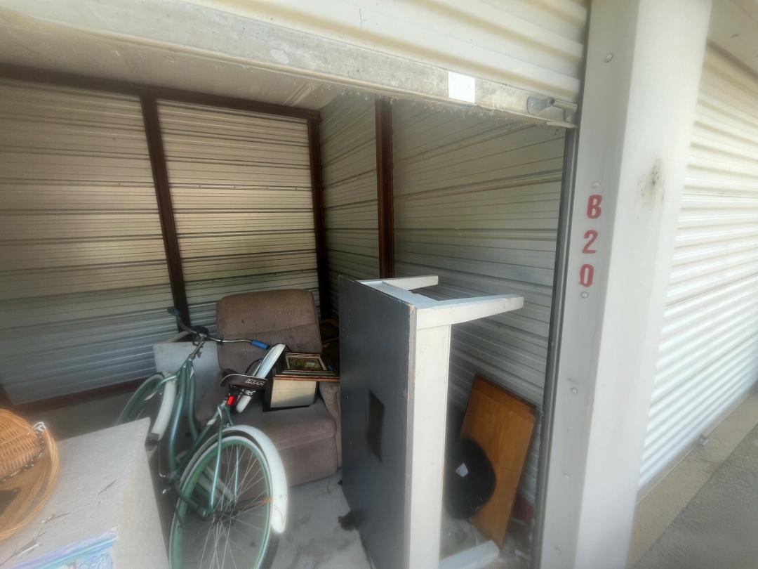 Storage Unit Auction in Bellevue, IL at Peoria Storage Center ...