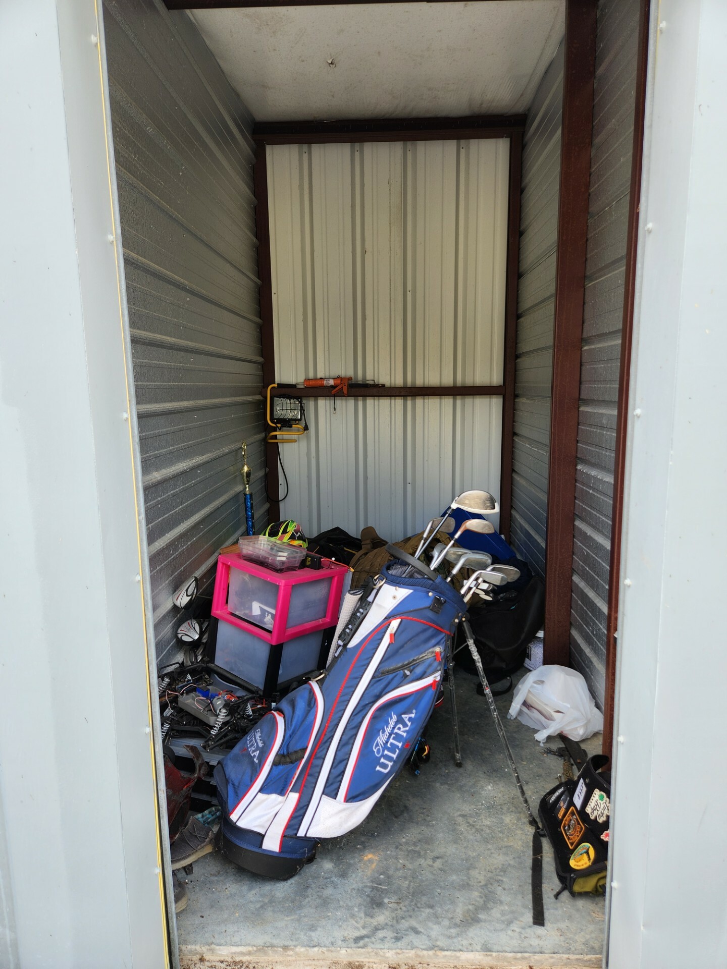 Storage Unit Auction in Gulfport, MS at Storage King USA - Gulfport ...