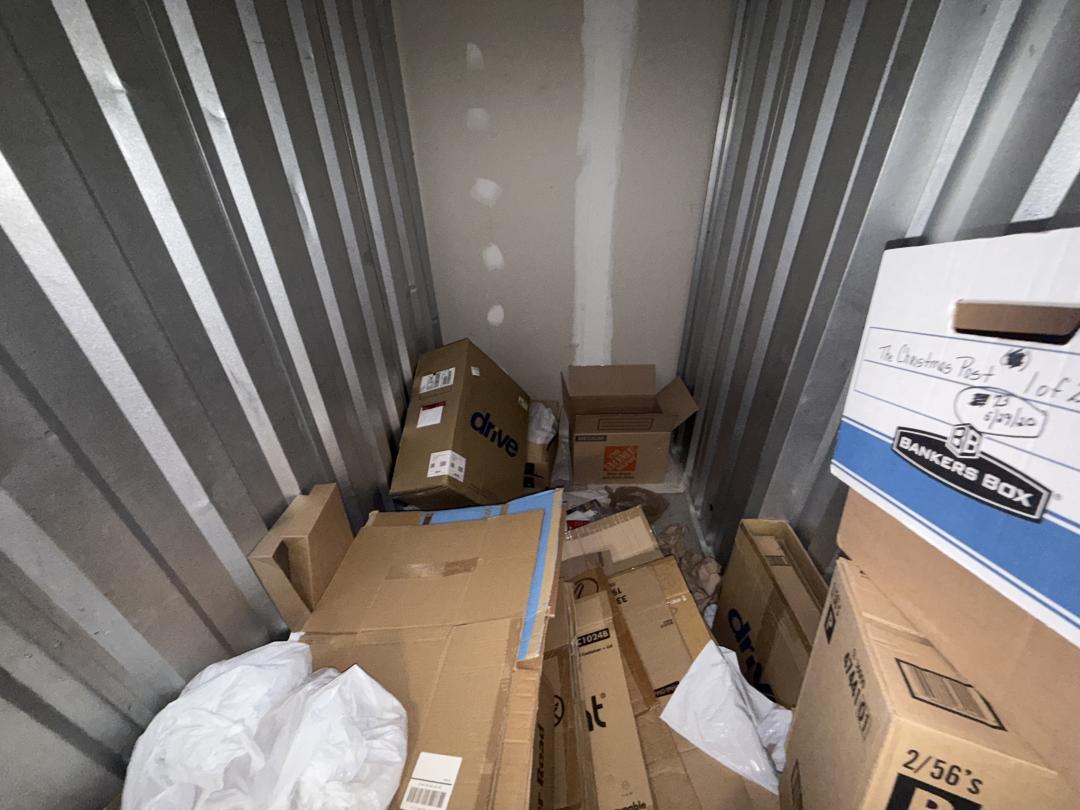 Storage Unit Auction in Nashville, TN at Metro Mini Storage - Nashville ...