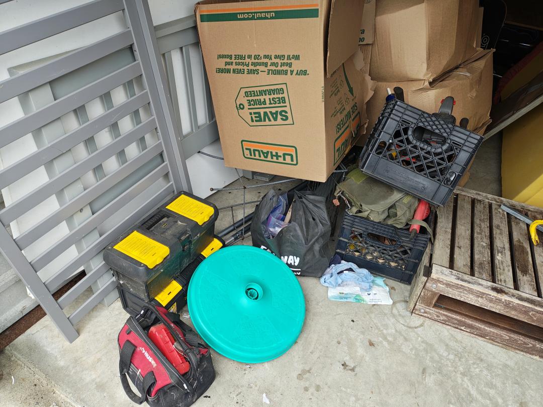 Storage Unit Auction in Haverstraw, NY at Low Tor Storage ends on 23rd ...