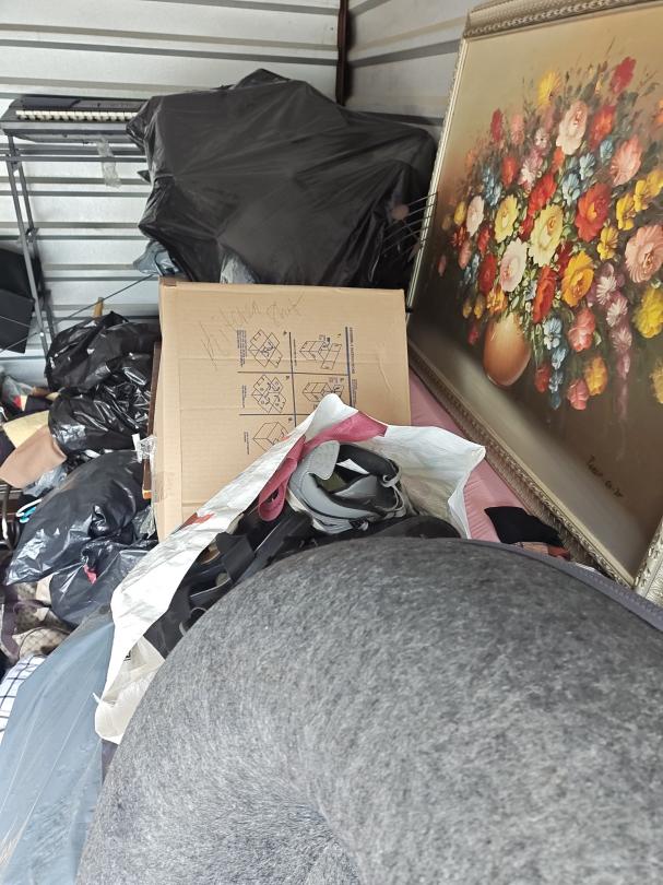 Storage Unit Auction in Haverstraw, NY at Low Tor Storage ends on 23rd ...