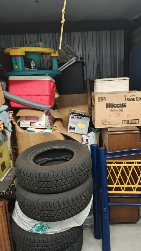 Storage Unit Auction in Haverstraw, NY at Low Tor Storage ends on 23rd ...