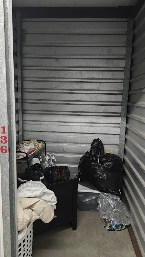 Storage Unit Auction in Haverstraw, NY at Low Tor Storage ends on 23rd ...