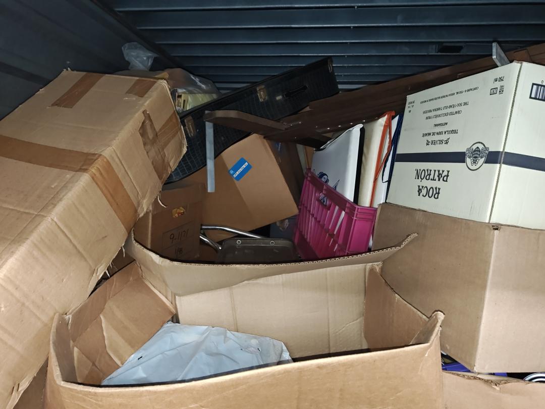 Storage Unit Auction in Haverstraw, NY at Low Tor Storage ends on 23rd ...