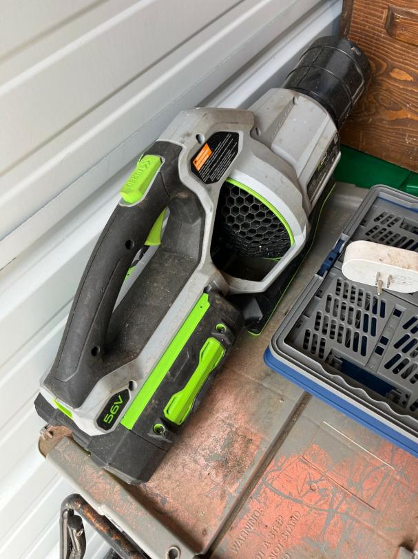 Storage Unit Auction in BURKESVILLE, KY at FALCON STORAGE BURKESVILLE ...