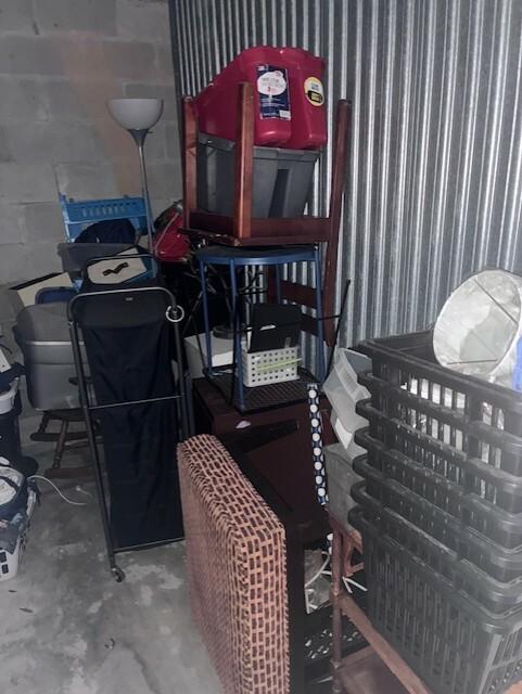Storage Unit Auction in Tampa, FL at Mini-Maxi Storage ends on 3rd July ...