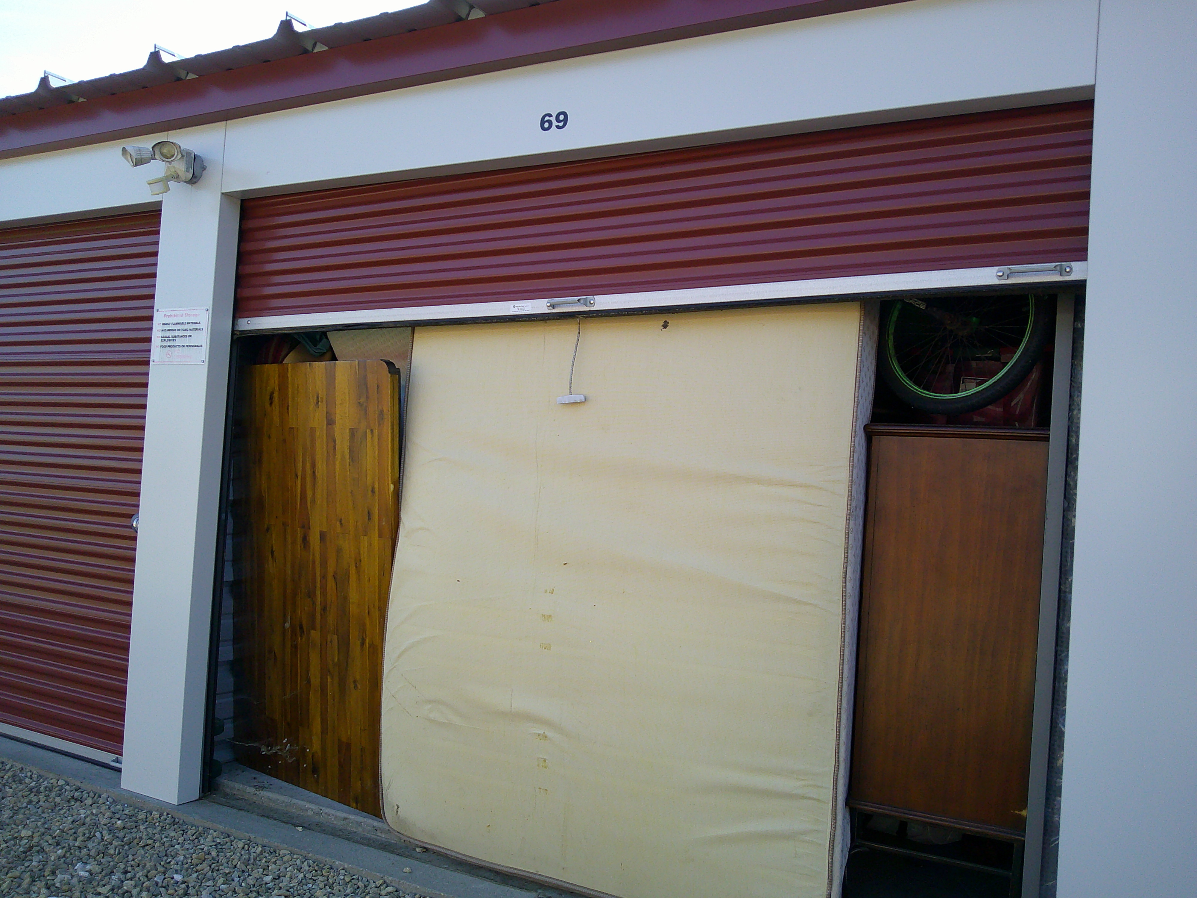 Storage Unit Auction in Sullivan, MO at Sullivan Storage ends on 29th ...