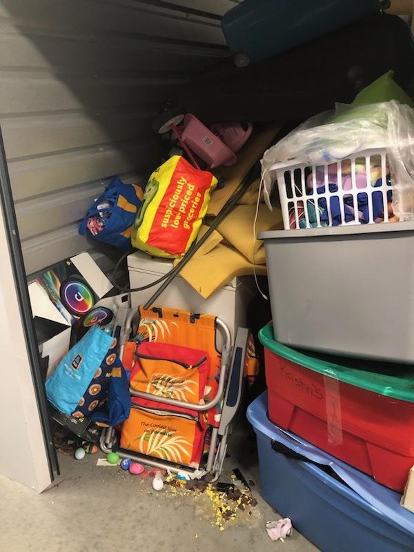 Storage Unit Auction in Middletown, DE at A STORAGE DEPOT - MIDDLETOWN ...