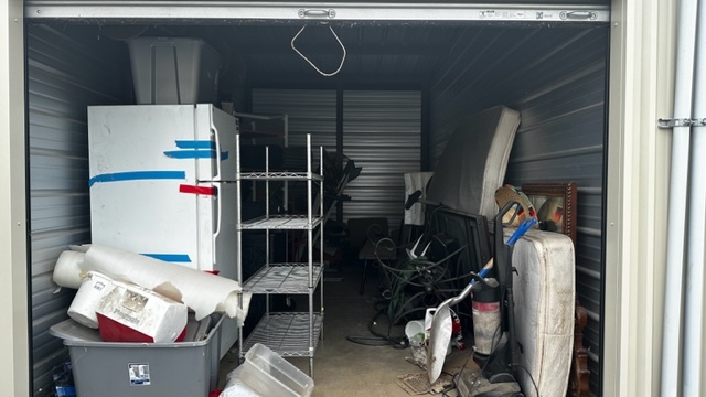 Storage Unit Auction in Fayetteville, AR at Aspen Storage Centers ...