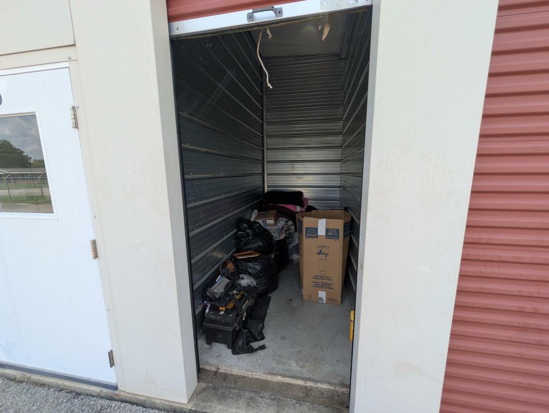 Storage Unit Auction in Decatur, AL at OneGuard Self Storage- Decatur ...