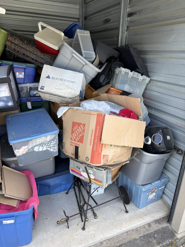 Storage Unit Auction in Belleville, IL at Advantage Self Storage ...