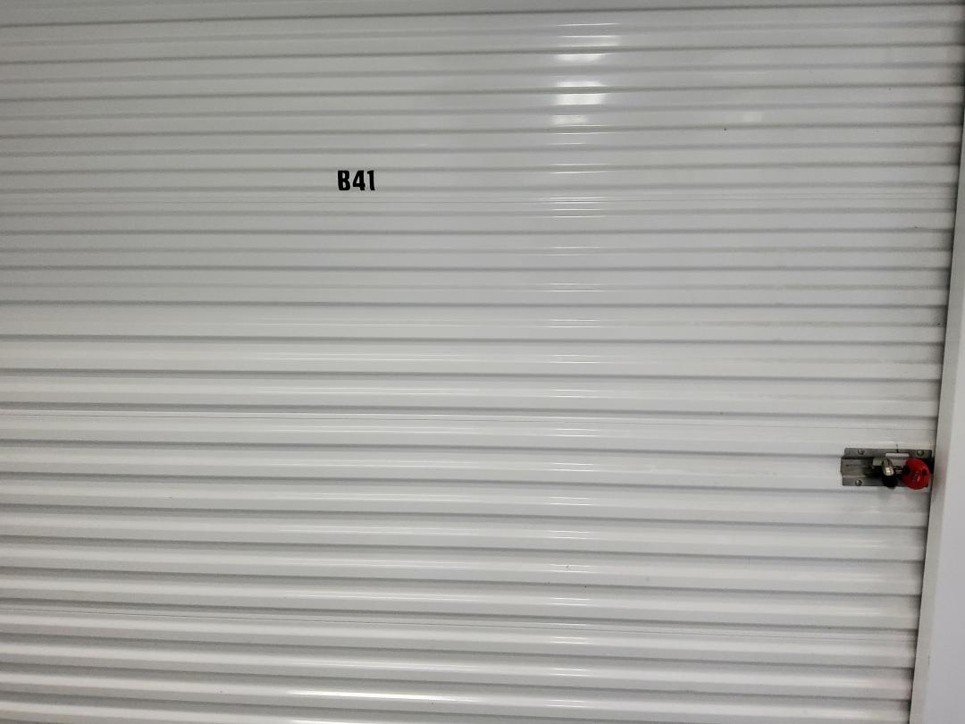 Storage Unit Auction in Walled Lake, MI at SpareBox Storage 0072 ends ...