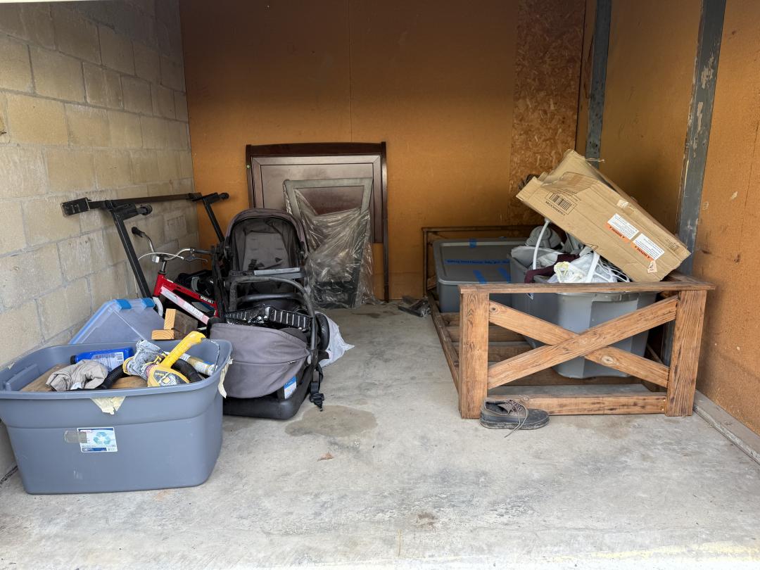 Storage Unit Auction in North Little Rock, AR at North Little Rock ...