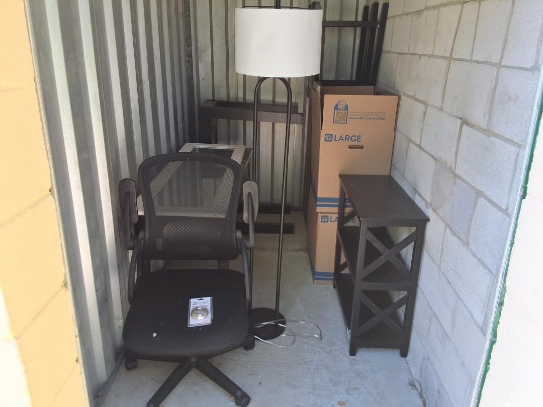 Storage Unit Auction in Toledo, OH at SpareBox Storage 0083 ends on ...