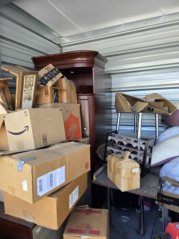 Storage Unit Auction in Palmyra , PA at Forge Road Self Storage ends on ...