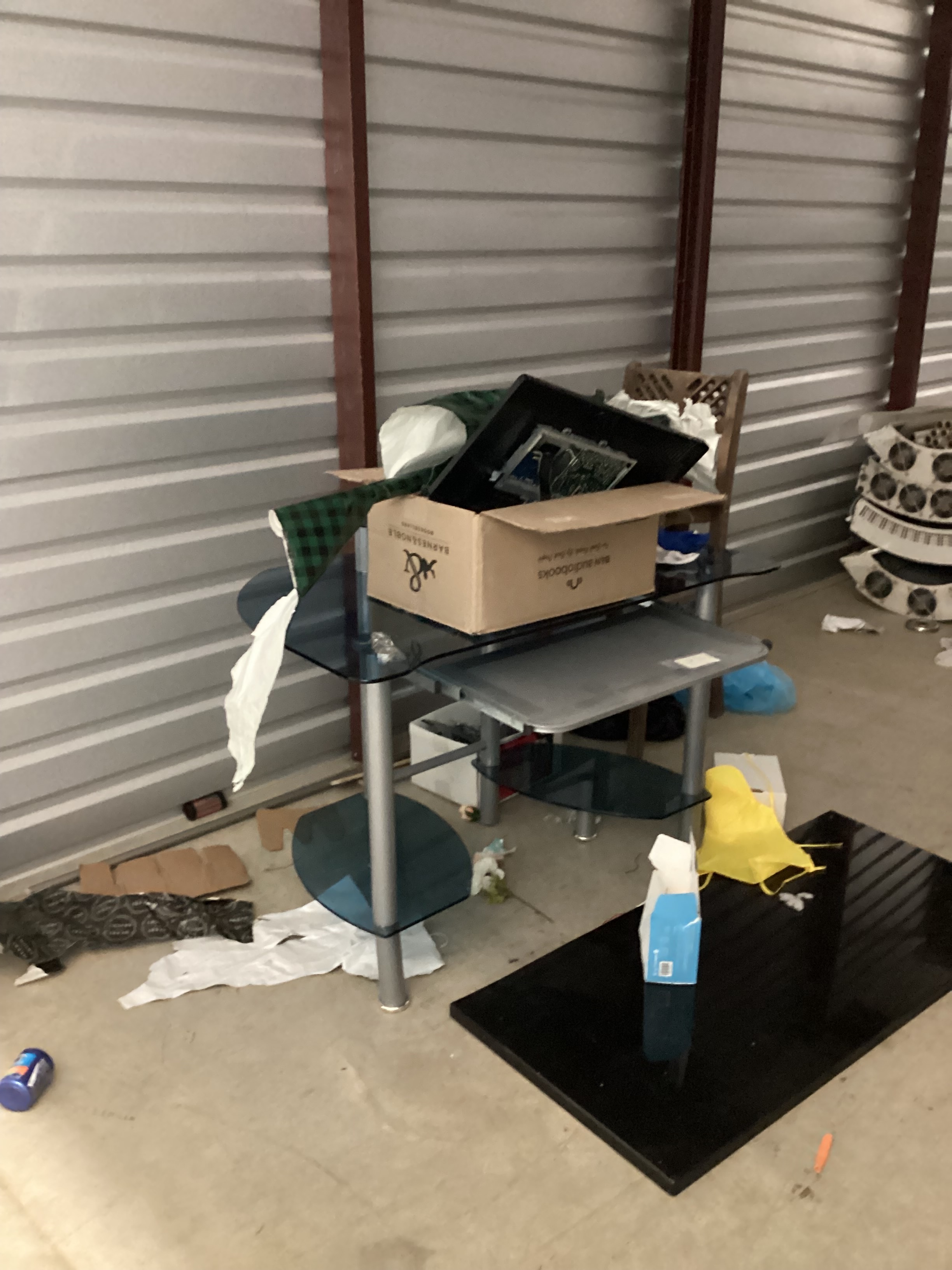 Storage Unit Auction in North Little Rock , AR at Absolute Storage of ...