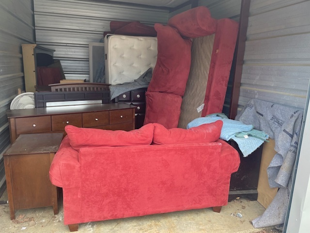 Storage Unit Auction in Pearl, MS at Storage Max - Crossgates ends on ...