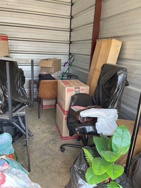 Storage Unit Auction in Pearl, MS at Storage Max - Crossgates ends on ...