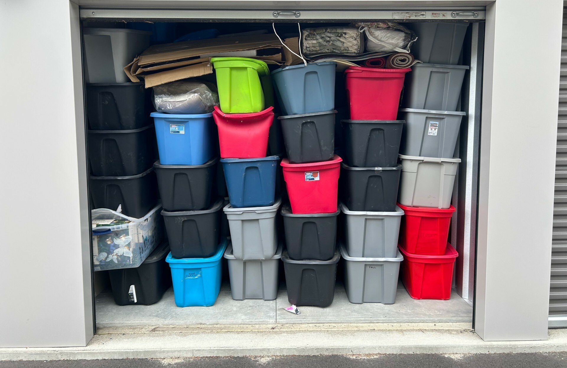 Storage Unit Auction in St Johnsbury, VT at 039 All Purpose Storage ...