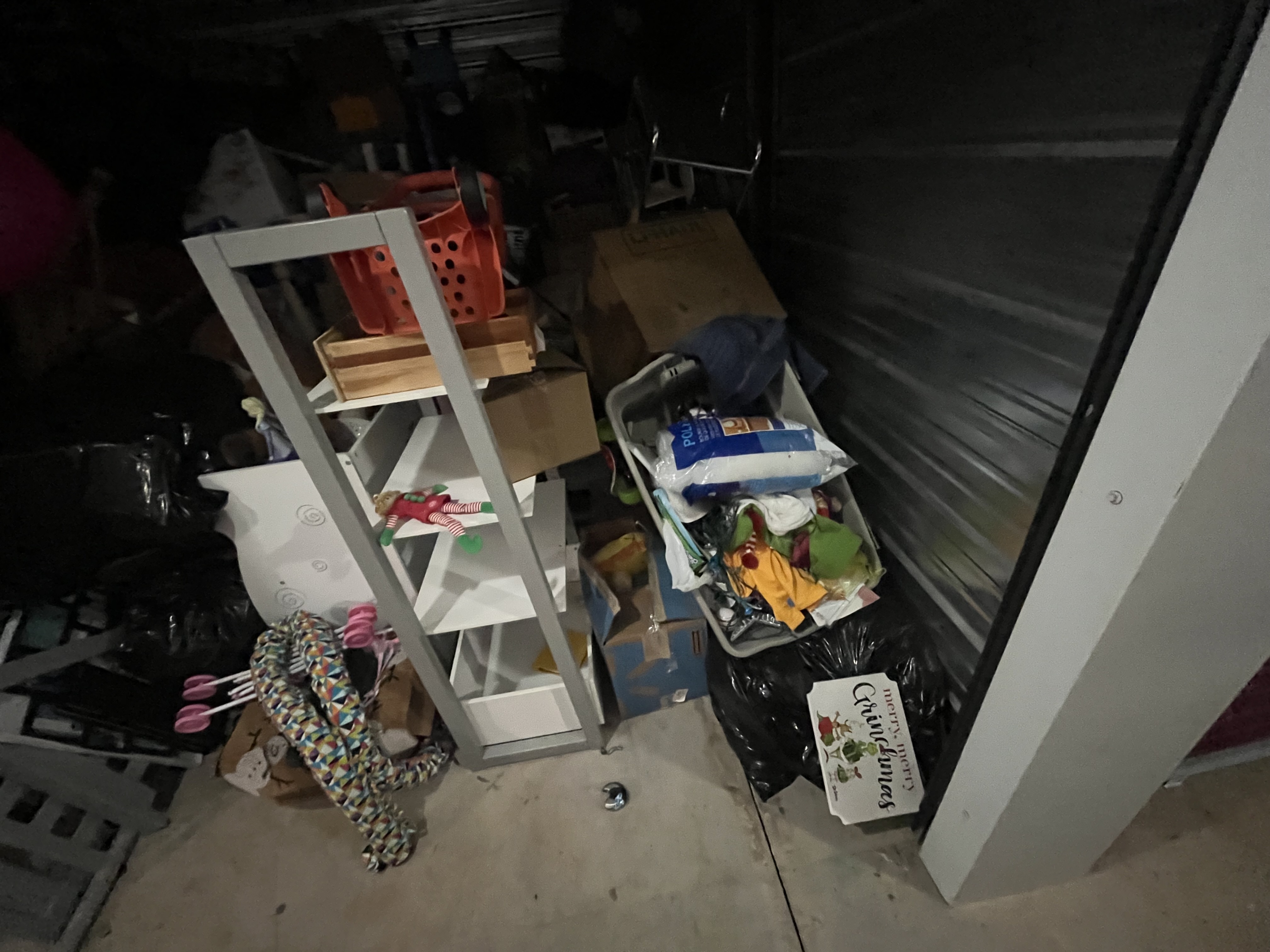 Storage Unit Auction in Centerton, AR at Easy Stop Storage - Centerton ...