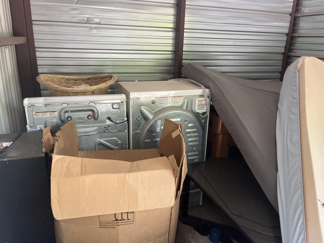 Storage Unit Auction in Centerton, AR at Easy Stop Storage - Centerton ...