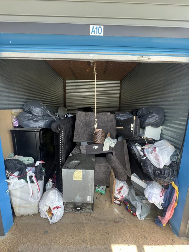 Storage Unit Auction in Gordonsville, VA at USA Storage Solutions ...