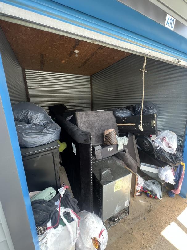 Storage Unit Auction in Gordonsville, VA at USA Storage Solutions ...