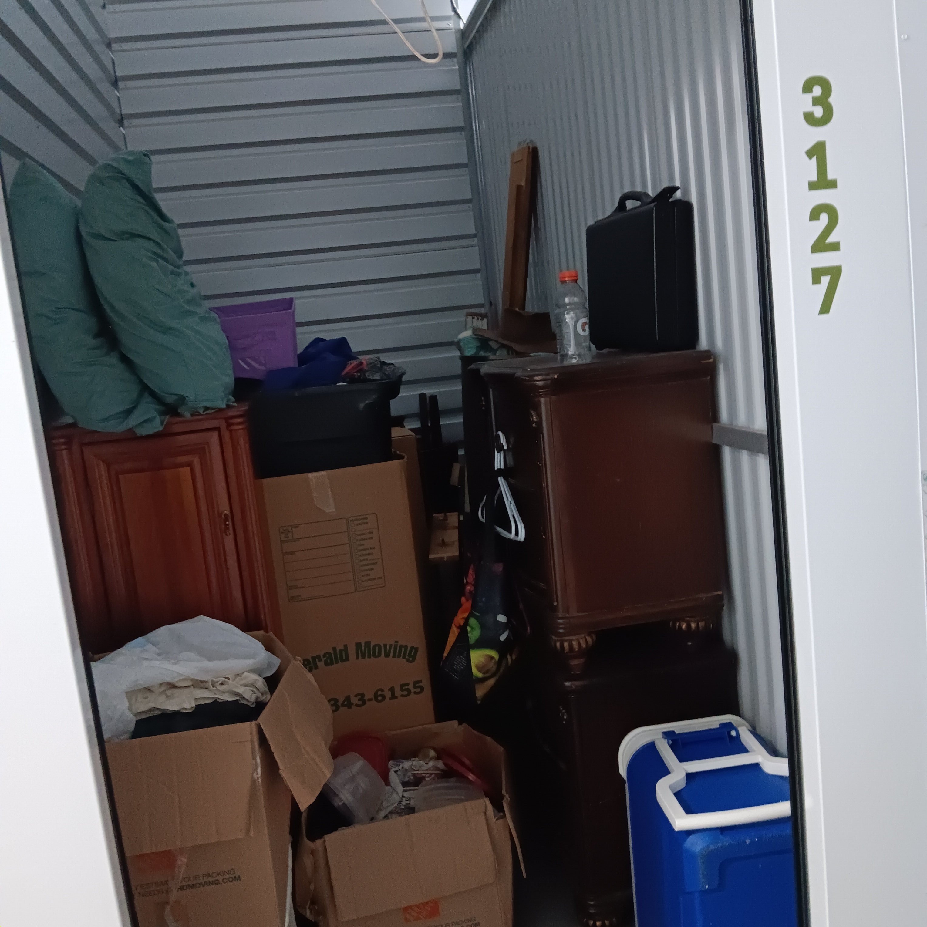 Storage Unit Auction in Springfield, OR at BuxBear Storage Springfield ...